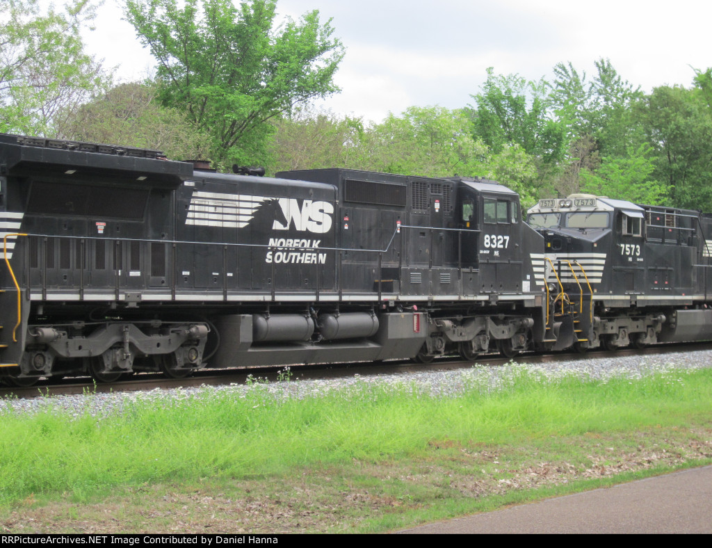 NS 8327